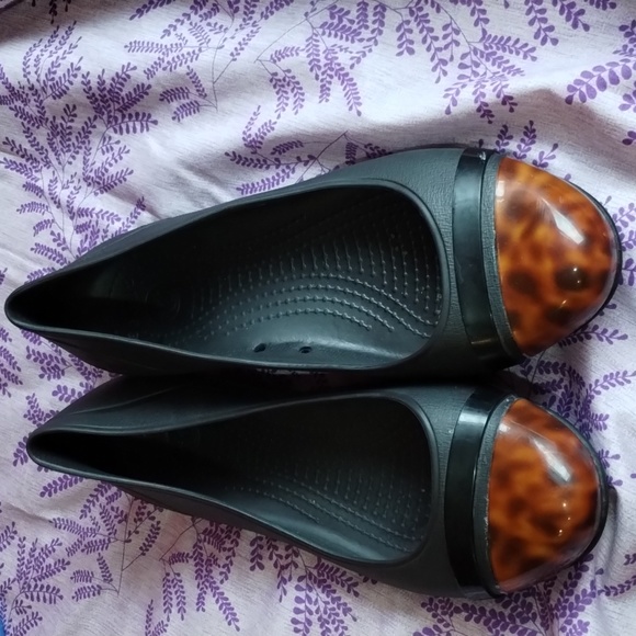 CROCS | Shoes | Crocs Flats | Poshmark
